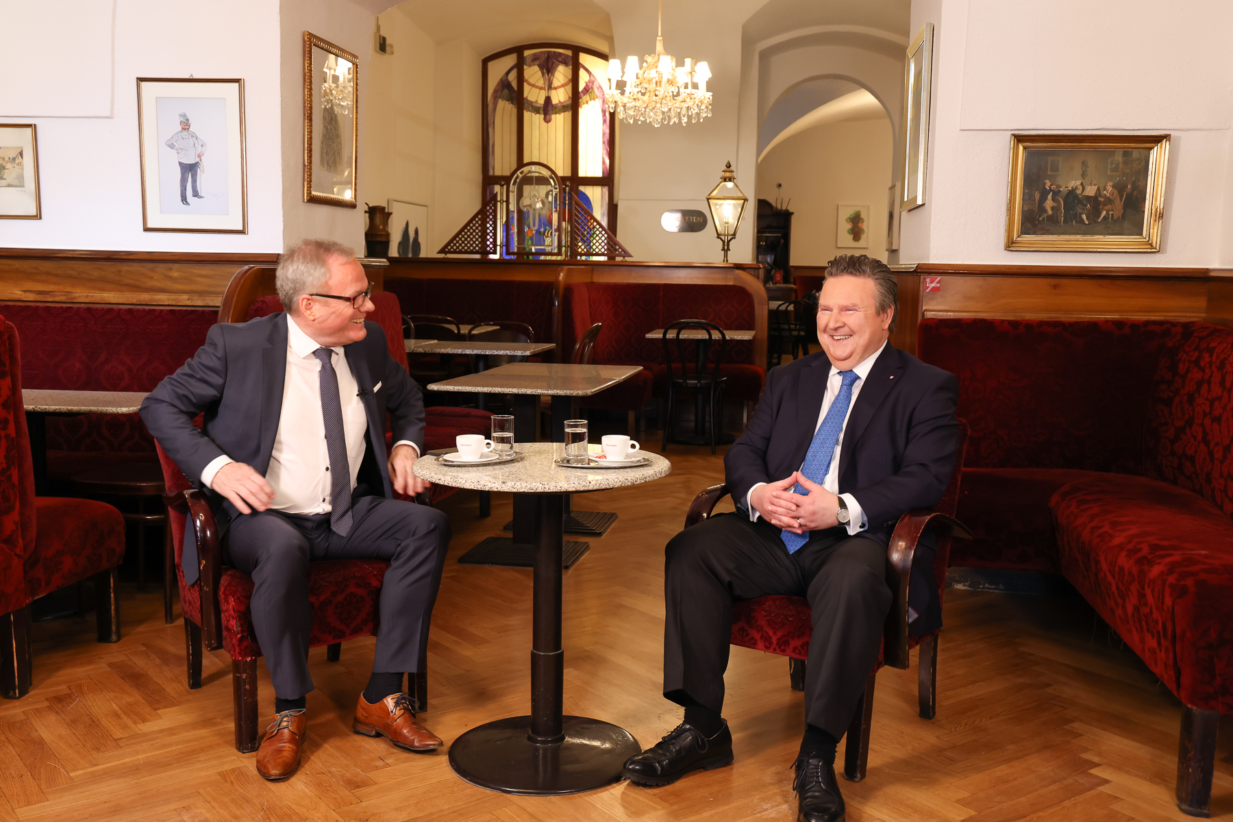 "Bei Tesarek": Wiener Bezirksblatt-TV startet – mnews – medianet.at