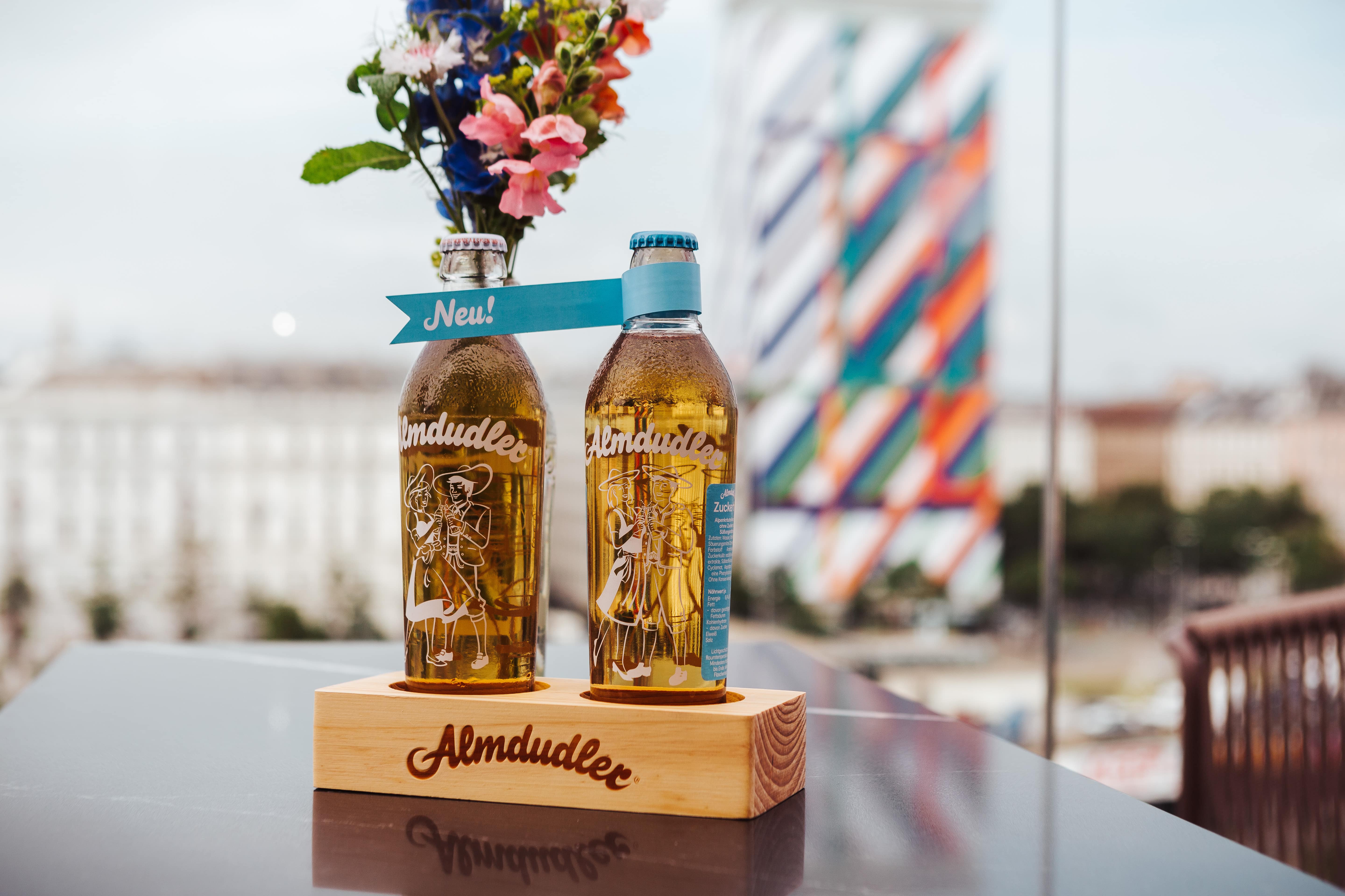 Almdudler investiert trotz Krise & bringt neue TV-Spots – mnews ...