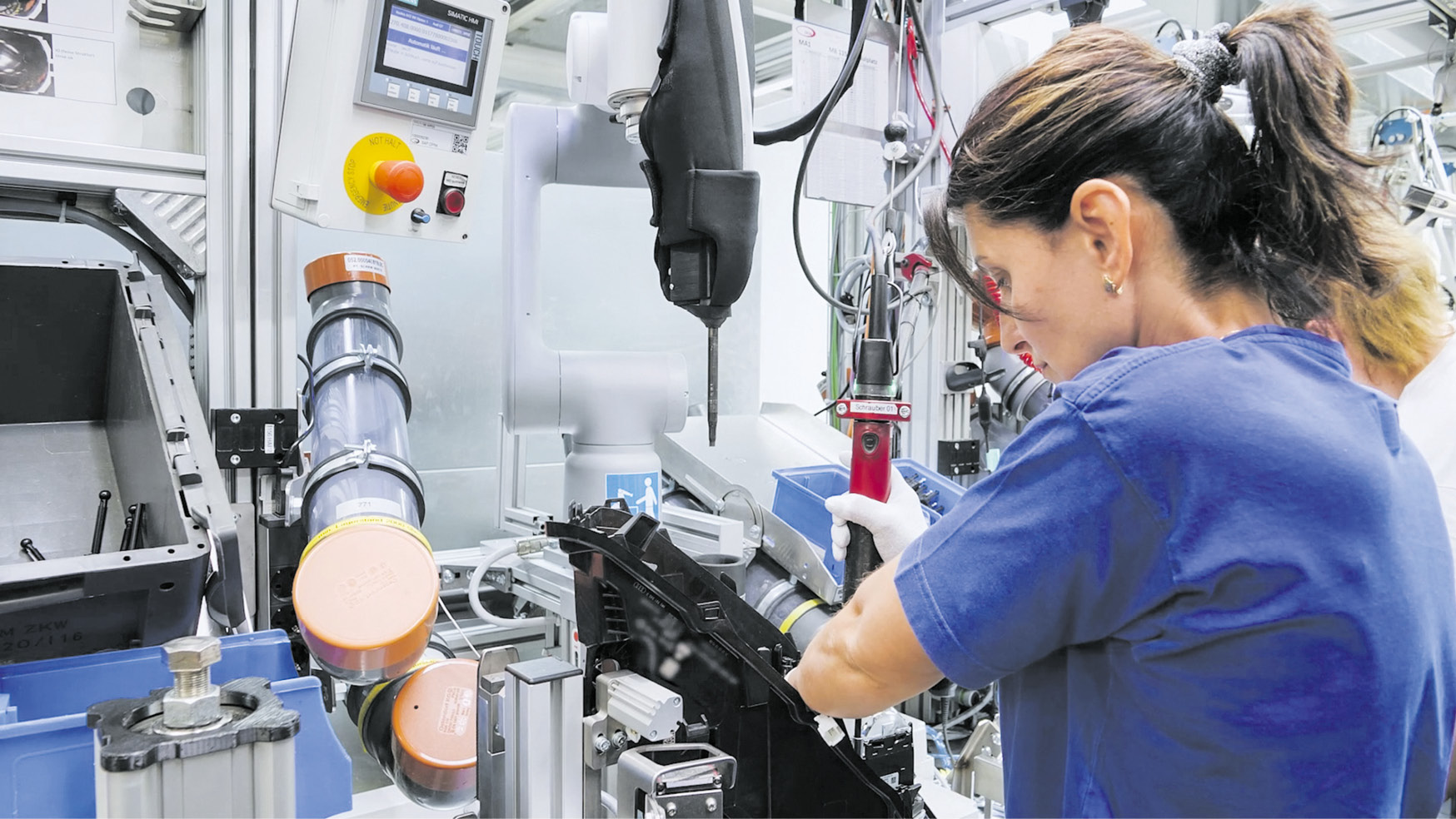 Präzisionsfertigung mit Cyborg-Charakter – mnews – medianet.at